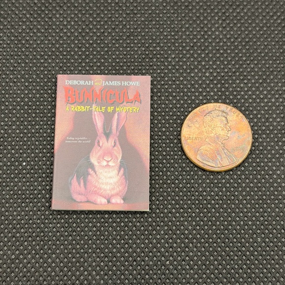 Mini Brands | Toys | Zuru Mini Brands Books Bunnicula Miniature Book ...